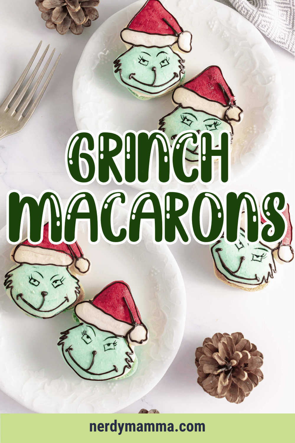 Grinch Macarons - Nerdy Mamma